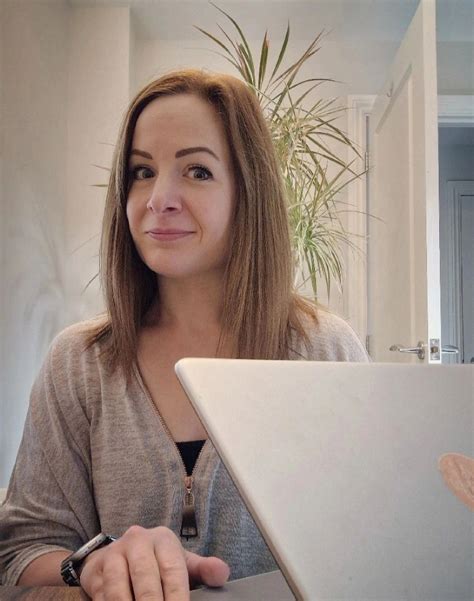 Beth Thomas On Linkedin Productivewellbeing Stretchforwellness