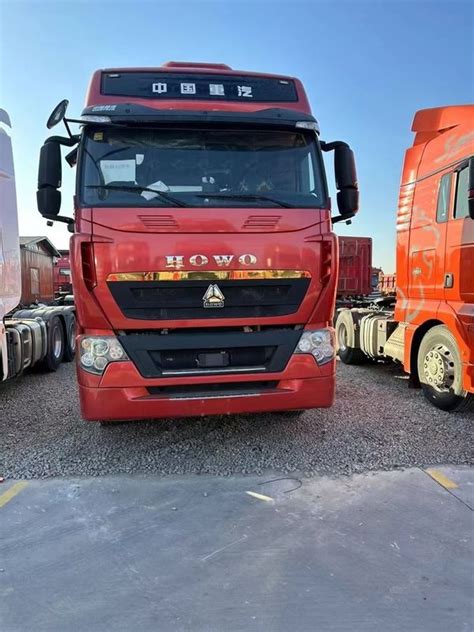 Sinotruk Howo 6x4 Tractor Truck T7h 540hp Howo 6x4 Tractor Head Truck