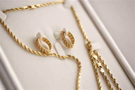 What Is Gold Vermeil Jewelry Facts You Should Know Before Buying