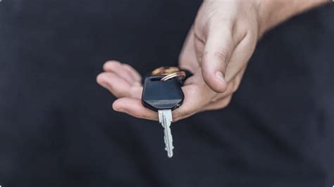 A 7 Step Guide To Car Key Fob Programming