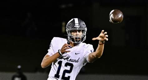 Texas 2027 Qb Noah Spinks Impresses With 300 Yard Game In Varsity Start