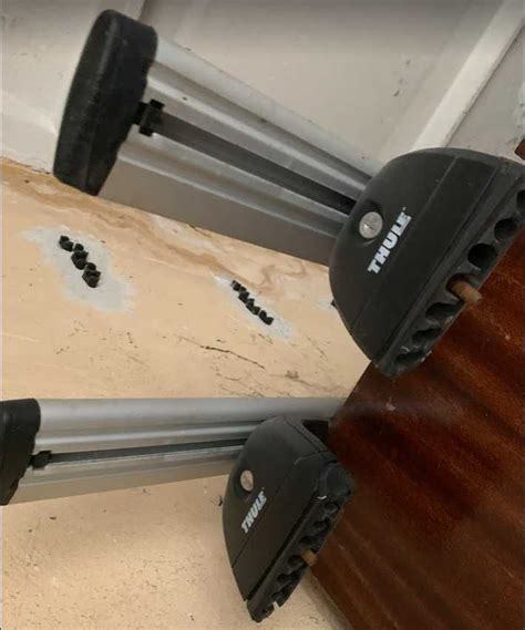 Напречни греди за багажник кола и ски багажник Thule гр Враца Център • Olx Bg