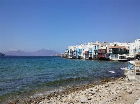 10 Best Party Beaches In The World Beaches In The World Mykonos Greece