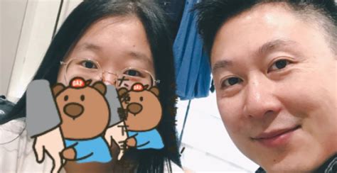 体操冠军李小鹏一家四口逛商场，奥莉人美有气质，安琪身材出众腾讯新闻