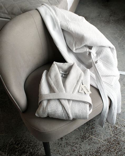 Фирмен Христос Воскресе Нека този ден изпълни домовете с щастливи семейни мигове топлина и