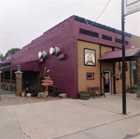 220 E Locust St Fairbury IL 61739 LoopNet