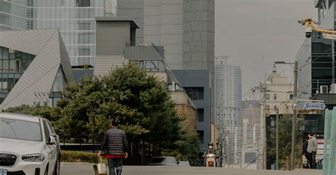 거리 거리 장면 건물 건축 고층 건물 공공 장소 낮 대한민국 도로 도시 도시 거리 도시 건축 도시 경관 도시 계획 도시 디자인 도시 분위기 도시