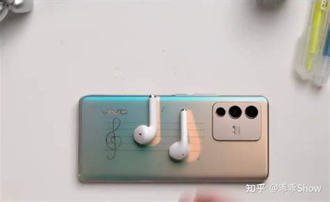 Vivo S12系列机身还能这么玩！光致变色20带来满分创意 知乎