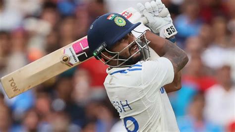 Former Indian Player Criticises Indian Team Management Over Nitish Kumar Reddys Limited Bowling