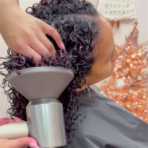 3 Key Tips For Defined Curls Without Frizz