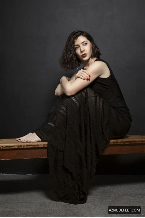 Catherine Steadman Feet Aznudefeet