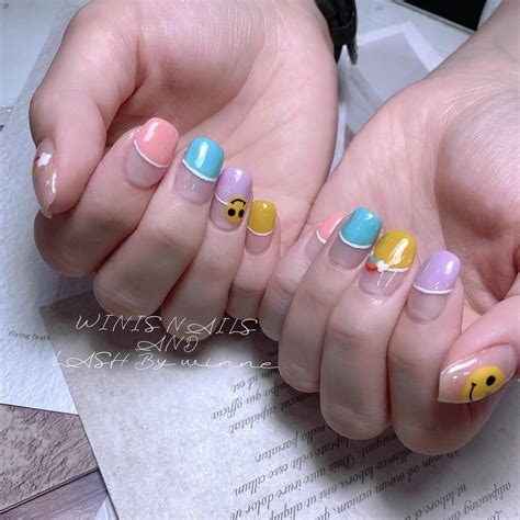 Winis 薇妮絲美甲·美睫· 🌸今日微笑了嗎🤗 ‼️‼️近期防疫措施更加謹慎 凡近店內請全程配戴口罩 😷