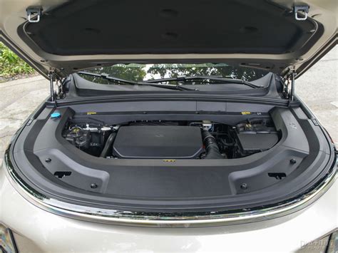 【理想l81 5t 】 2023款理想l8max报价 图片 太平洋汽车