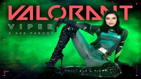 Raven Lane 作为来自 Valorant 的有毒毒蛇会让你屈服于她的意志