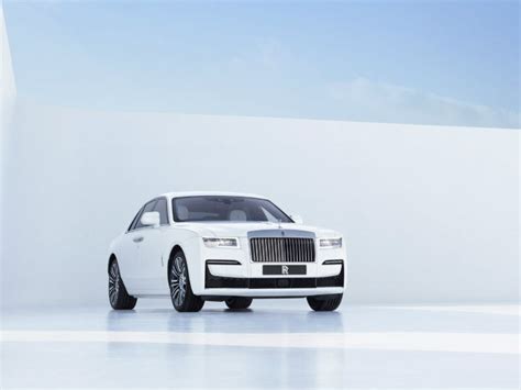 Second Generation Rolls Royce Ghost India Prices Start At Rs 6 95 Crore Zigwheels