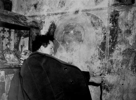 Архиви на Института за изследване на изкуствата