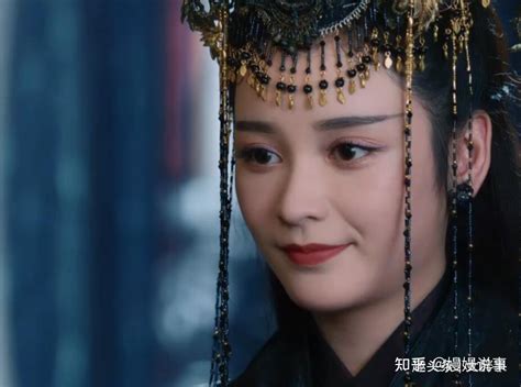 同一部剧中，当女配和女主造型一样，就很考验女主颜值了 知乎