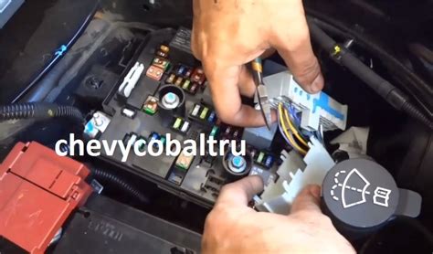 Подключение штатной проводки ПТФ Шевроле Кобальт — Chevrolet Cobalt (2G ...
