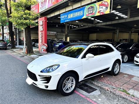 中古車 ♞premium Package特式車♞保養工單都在♞評鑑原鈑件a級車♞認證車可全貸♞porsche 保時捷macan高雄市