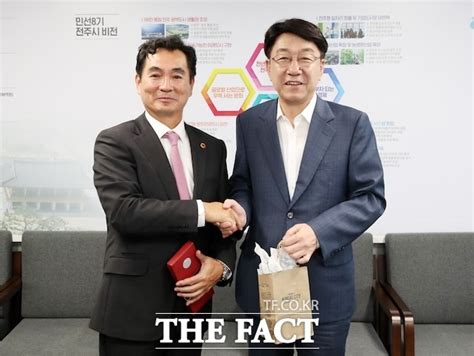 전주시 美 캔자스시티 미래지향적 협력 방안 모색 전국 기사 더팩트