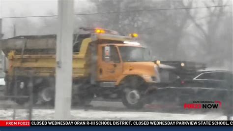 Snow Fall Creates Dangerous Road Conditions In Cape Girardeau KBSI