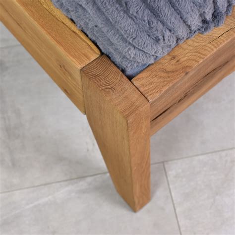 Masívna Posteľ Pre Dvoch Z Dubu 180 X 200 William