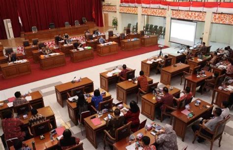 BANGGAR DPRD Landak Dan TAPD Landak Gelar Rapat Pembahasan Tentang