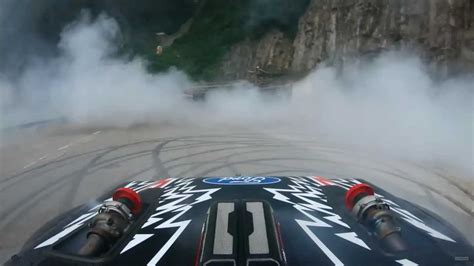 Ken Block Hoont Im Climbkhana Two Video Durch China