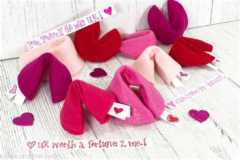Make The Cutest Felt Fortune Cookies For Valentines Day Crafting