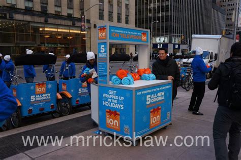 Mr Rickshaw The Nyc Pedicab Leader Get Wrapped Up In The Holidays