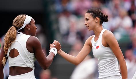 Anca Todoni eliminată în turul 2 de la Wimbledon Românca părăseşte