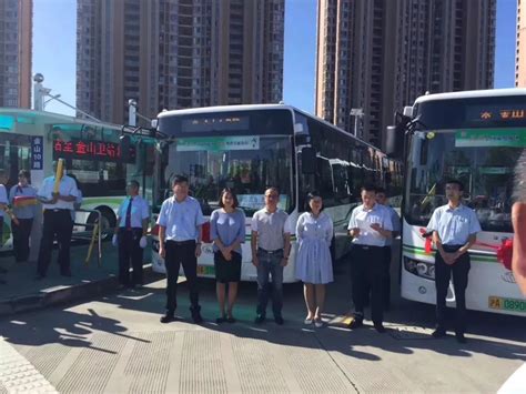 金山10路于今日开通，新城区公交线路已进入两位数营运