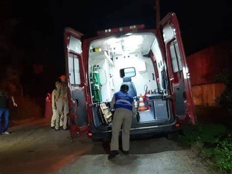 PR homem invade casa de PM arma falsa e acaba baleado Metrópoles
