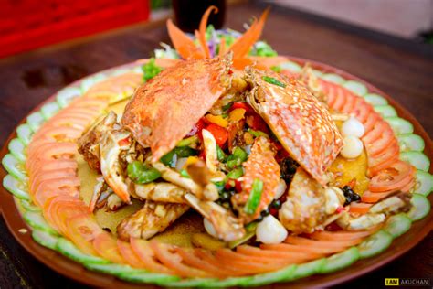 ร้านอาหาร บ้านร่มไม้สายน้ำ ใกล้ตลาดน้ำดอนหวาย นครปฐม