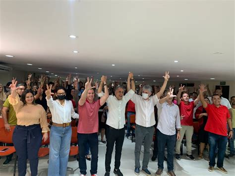 Veneziano Ricardo E Luciano Cartaxo Participam De Encontro Político Em
