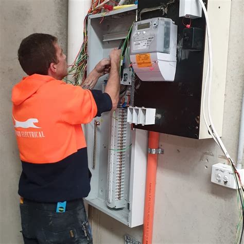 Maintenance Electrician Melbourne Leopard Electrical