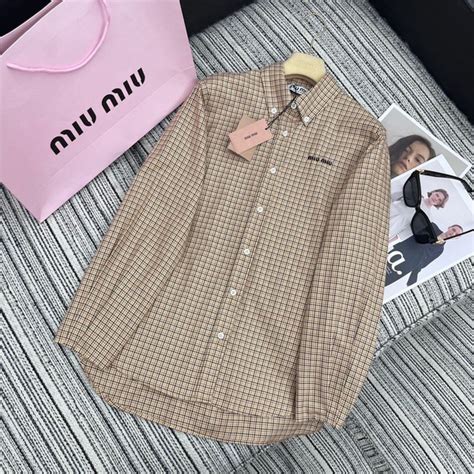 Рубашка Miu Miu купить с доставкой по выгодным ценам в интернет магазине Ozon 1692198472