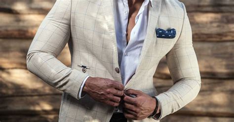 How To Dress For Your Body Type Look Great No Matter Your Shape