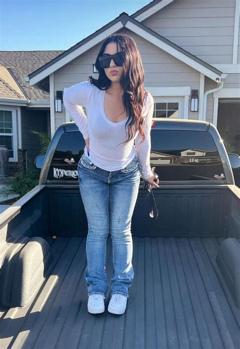 School Fit🏫🤍 Latina Fashion Outfits Outfit Inspo Casual Cute Lazy