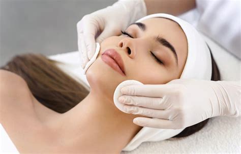 Pulizia Viso A Milano Trattamenti Per La Pelle Del Viso Milano Estetica
