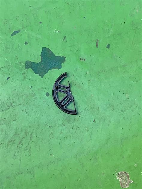 아반떼 Md 운전석 바닥에서 나와는데 이게 뭘까요 지식in