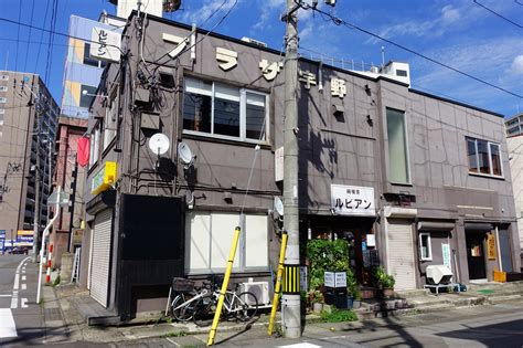2022814（日）青森旅行⑫ 弘前・鍛冶町の繁華街～中央弘前駅 わけわからん