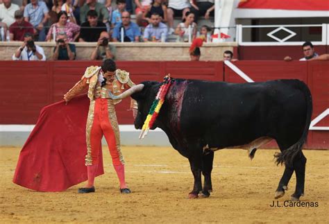 Raso De Portillo Se Lleva El Desafio Del Campo Charro Lascosasdeltoro