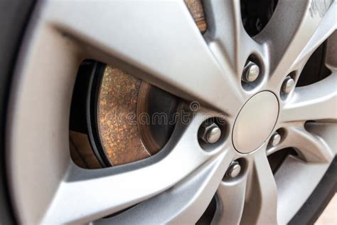 Rust Formed On Disk Brake After Vehicle Stay Stationary For Two Weeks