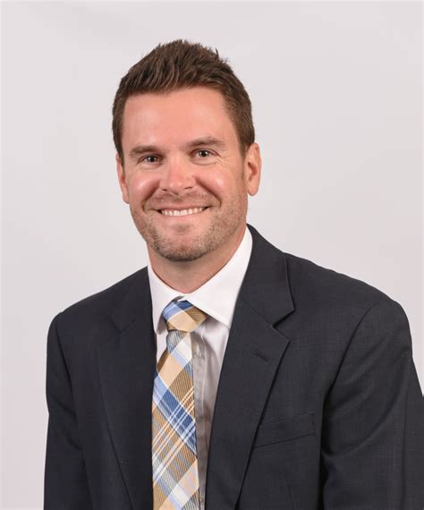 Jayce Wallace Cfp® Certified Financial Planner Emerling Floss