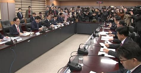 카드사 규제 대폭 완화반응은 싸늘