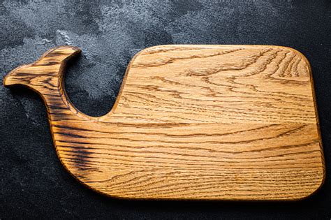 주방 도마 또는 서빙 요리 원래 양식 수제 제품 유기농 수제 공예 에 테이블 상단 보기 복사 공간 용 텍스트 식품 배경 소박한