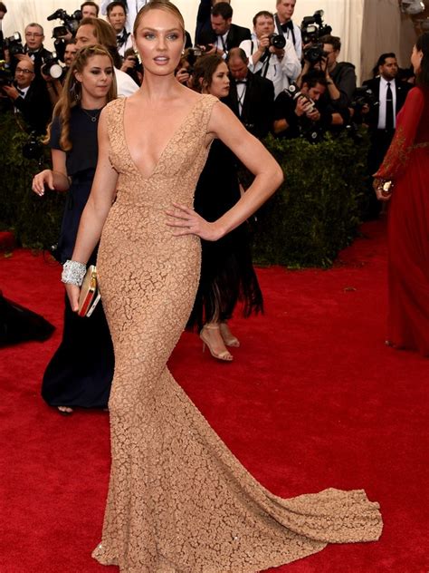 Ego Famosas Apostam Em Looks Sexy No Baile De Gala Do MET Moda