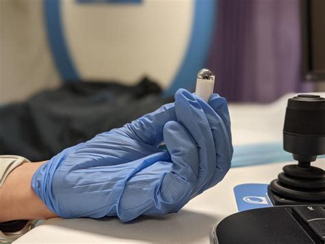 Magnet Controlled Capsule Endoscopy 香港中文大學何善衡腸胃健康中心胃鏡及大腸鏡檢查