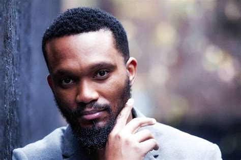 A Video Of Yonda Thomas Lelethu From Generations Singing Amanikiniki In A Nelson Mandela